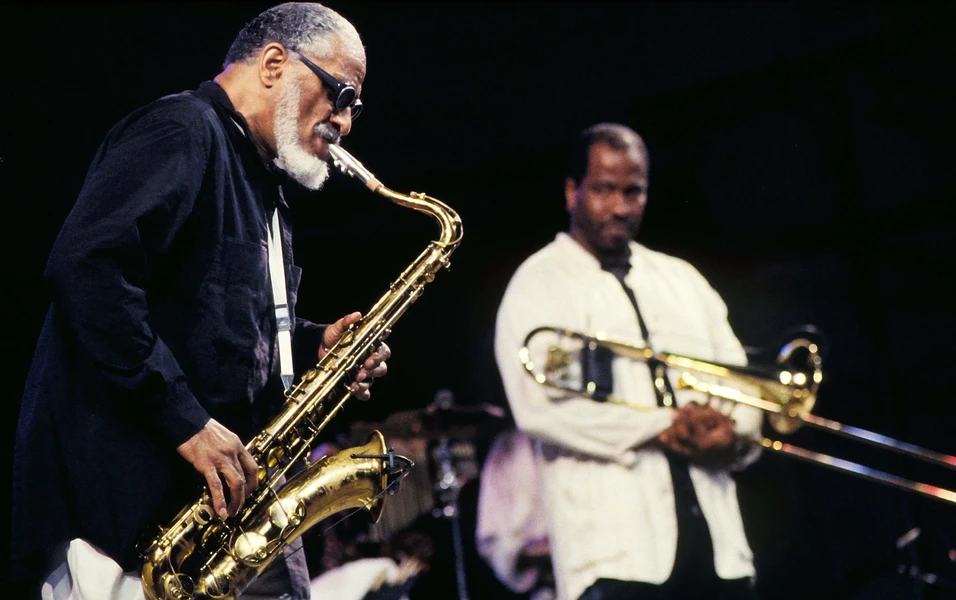 Sonny Rollins, jazz 'saxophone colossus,' dies at 95