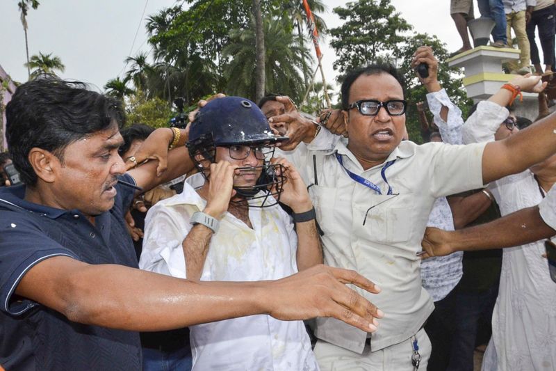 4 arrested in West Bengal over assault on TMC MP Abhishek Banerjee
