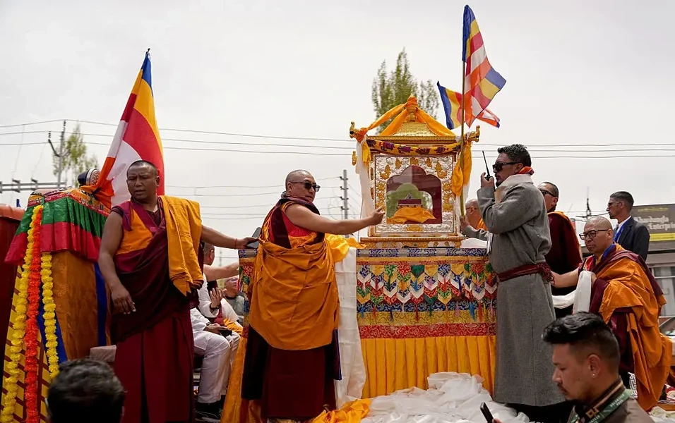 Buddha’s chief disciples’ relics arrive in Mongolia for rare display