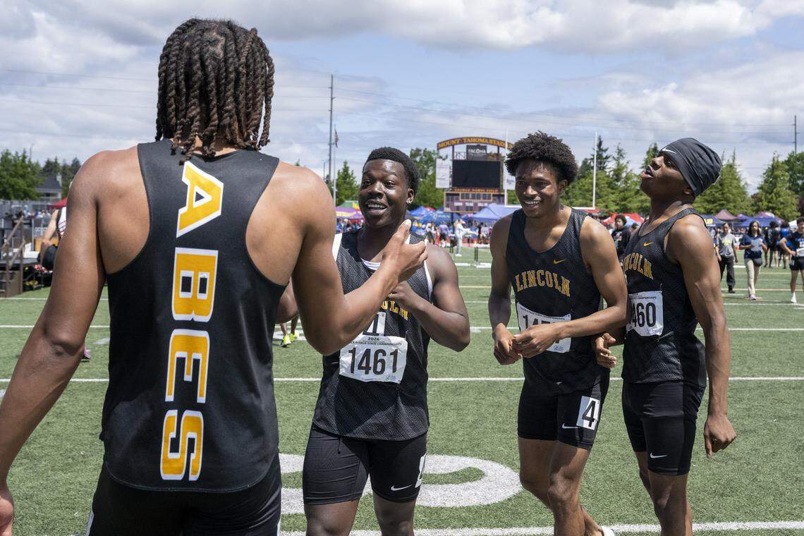 State track & field, day 3: Lincoln relay repeats, Ferguson sweeps 4A ...