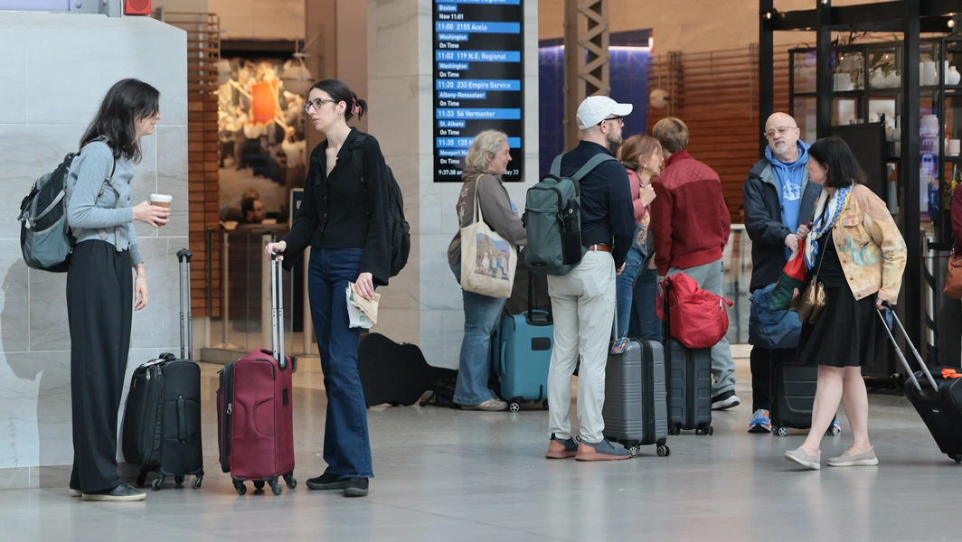 15 American travel habits to avoid abroad