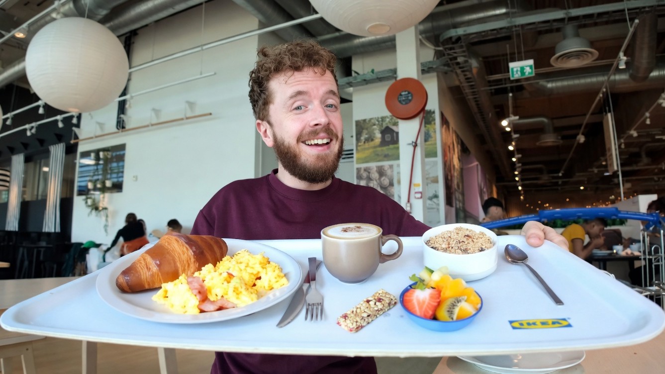 Een dag alleen IKEA-eten met ontbijt snacks en avondeten