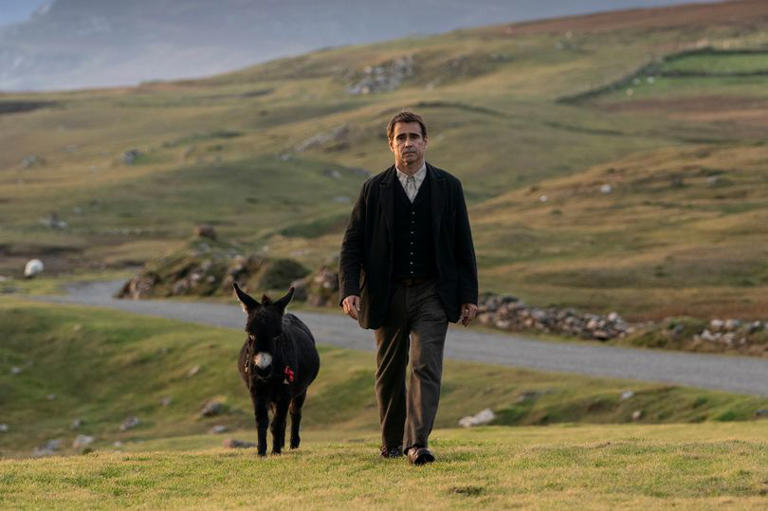 Colin Farrell still a 'nervous wreck' on Hollywood sets despite ...