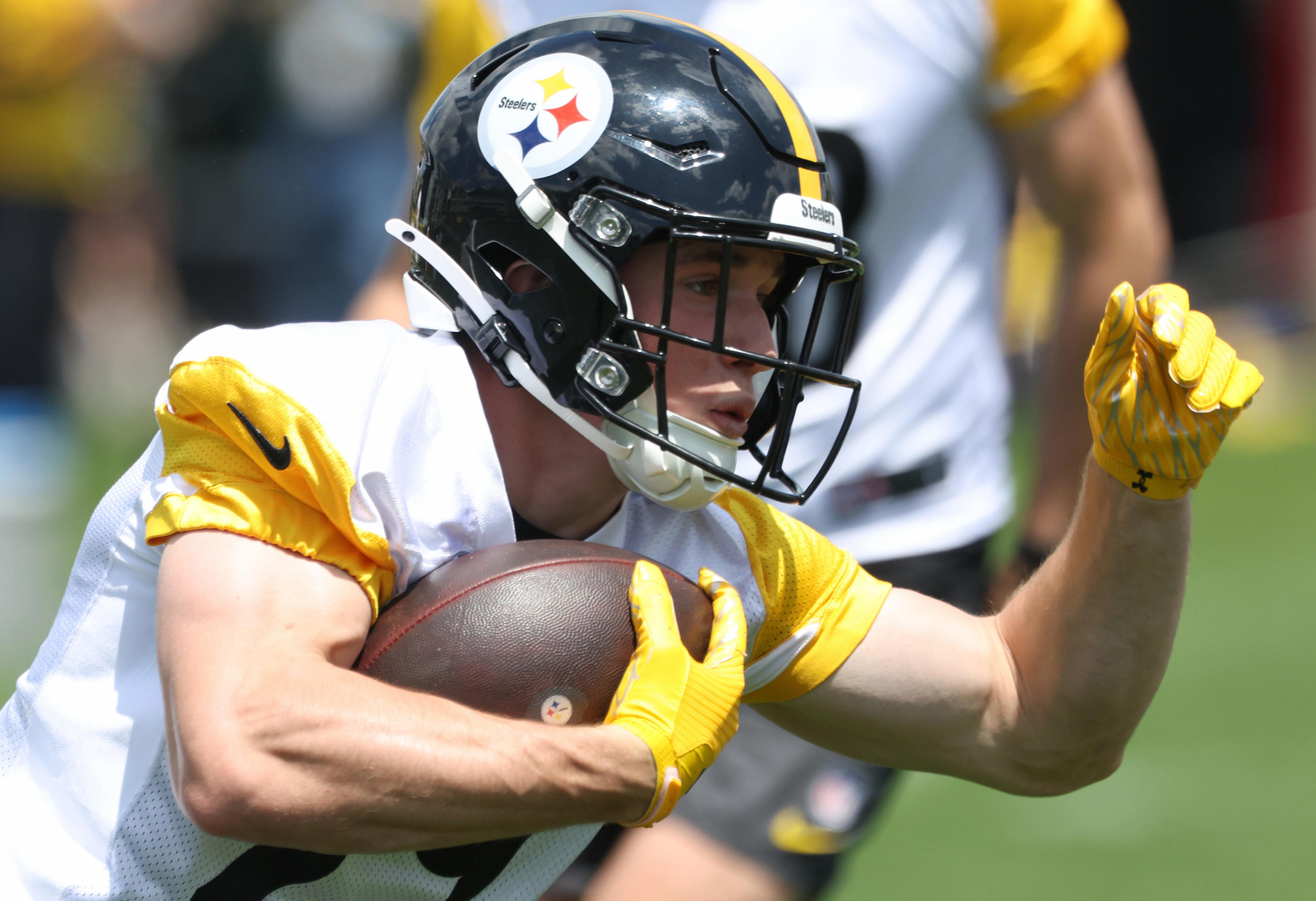 Steelers’ Eli Heidenreich reveals his preferred position: RB or WR