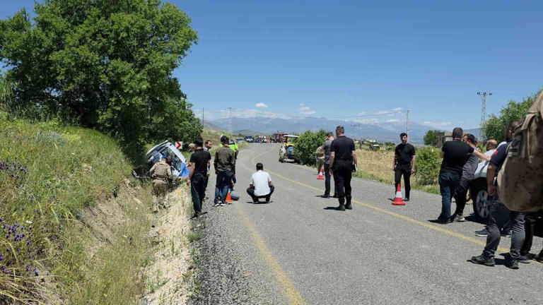 Ağabey, arazi nedeniyle kardeşinin olduğu aracı taradı: 1 ölü, 1 ağır ...