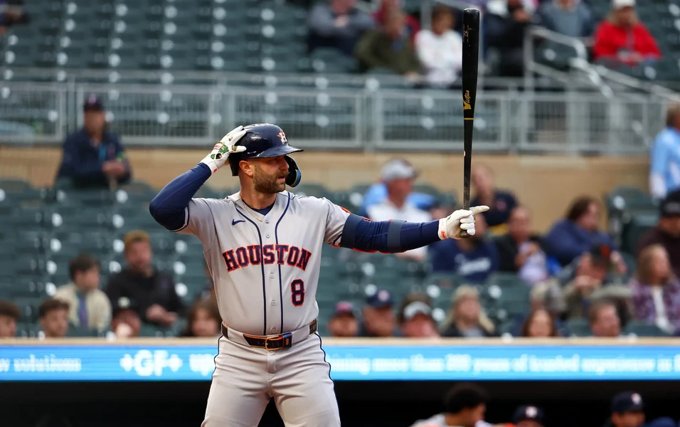 Astros weigh trading key players as GM's job in doubt