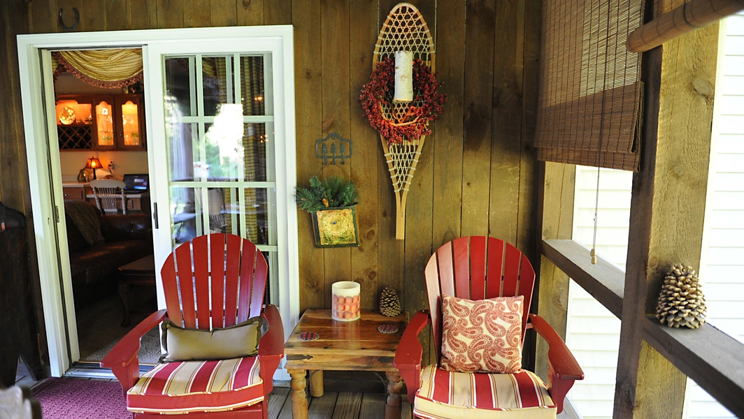 Adirondack chairs that feel like a hug