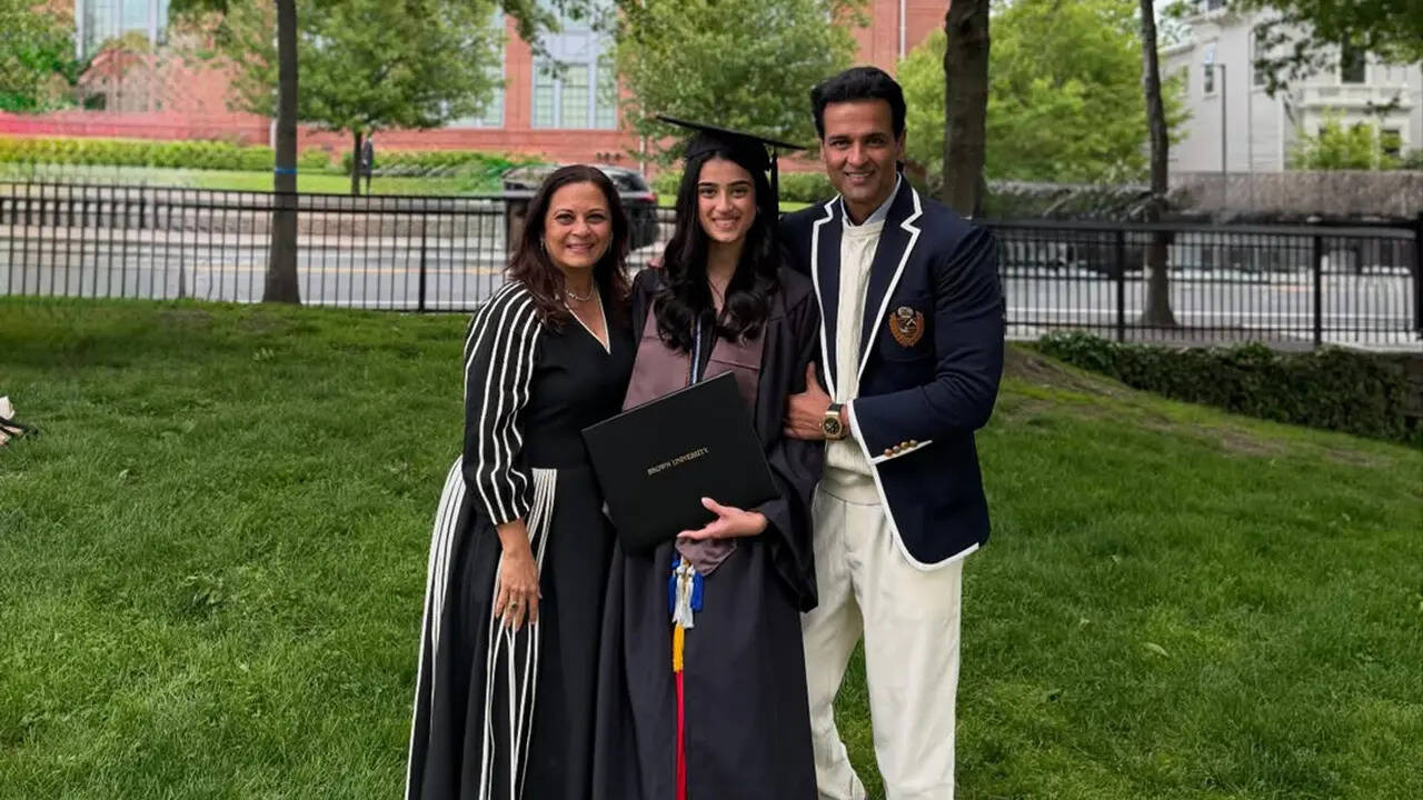 Juhi Chawla’s son Arjun to Ananya Panday’s sister Rysa Panday ...