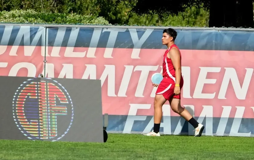 Jaslene Massey shatters discus record at CIF championships
