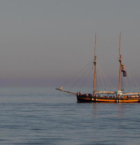 Goleta y filibusteros 'low-cost'