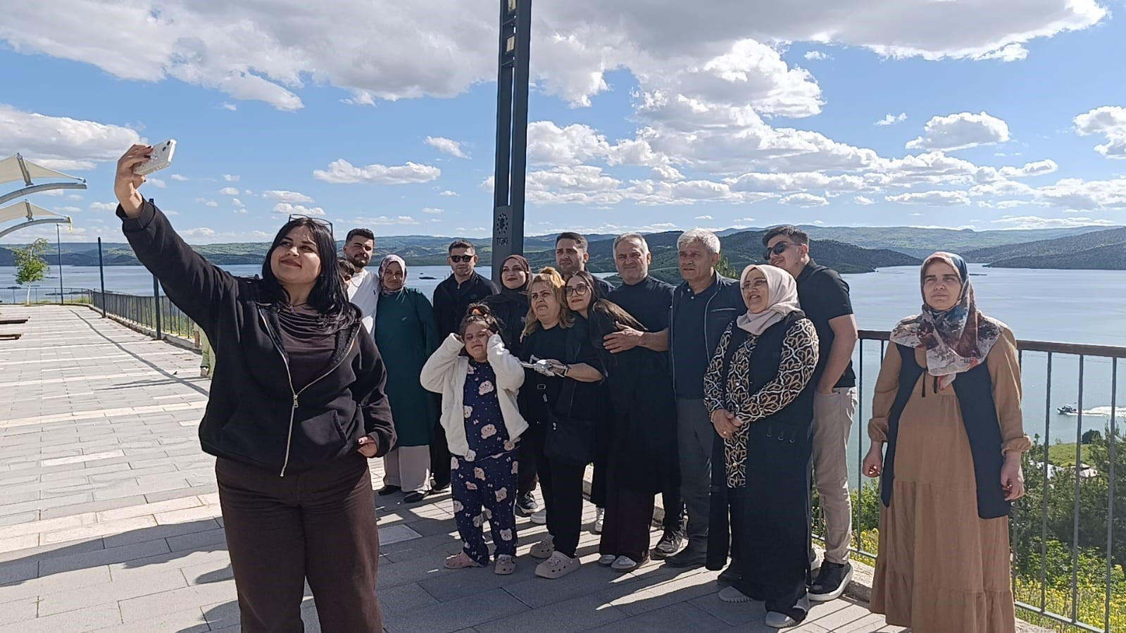 Çekerek Millet Bahçesi bayram tatilinde yoğun ilgi gördü, araç ...