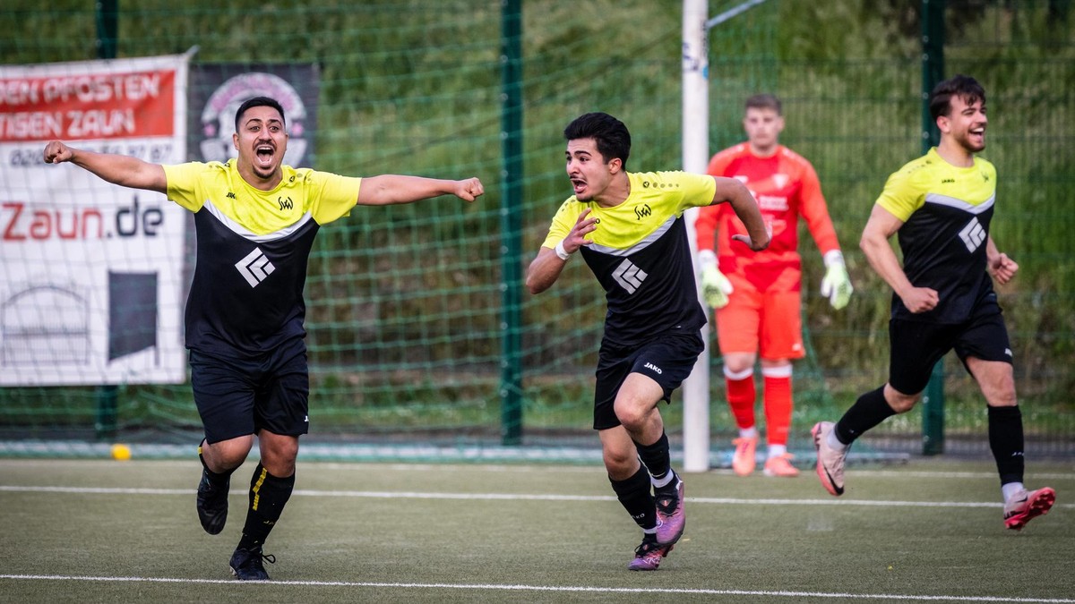 Fotos vom Aufstieg des SV Wanheim in die Kreisliga A