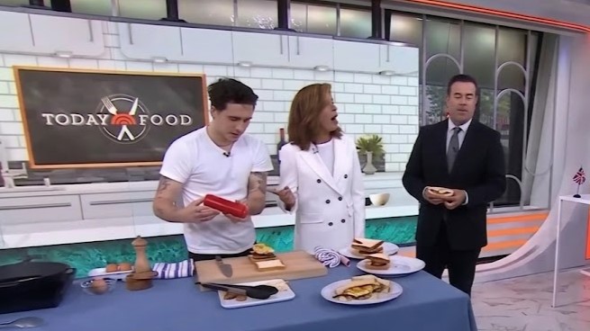 Brooklyn Beckham Call Himself A Chef - Then Show Off A 3-Ingredient ...