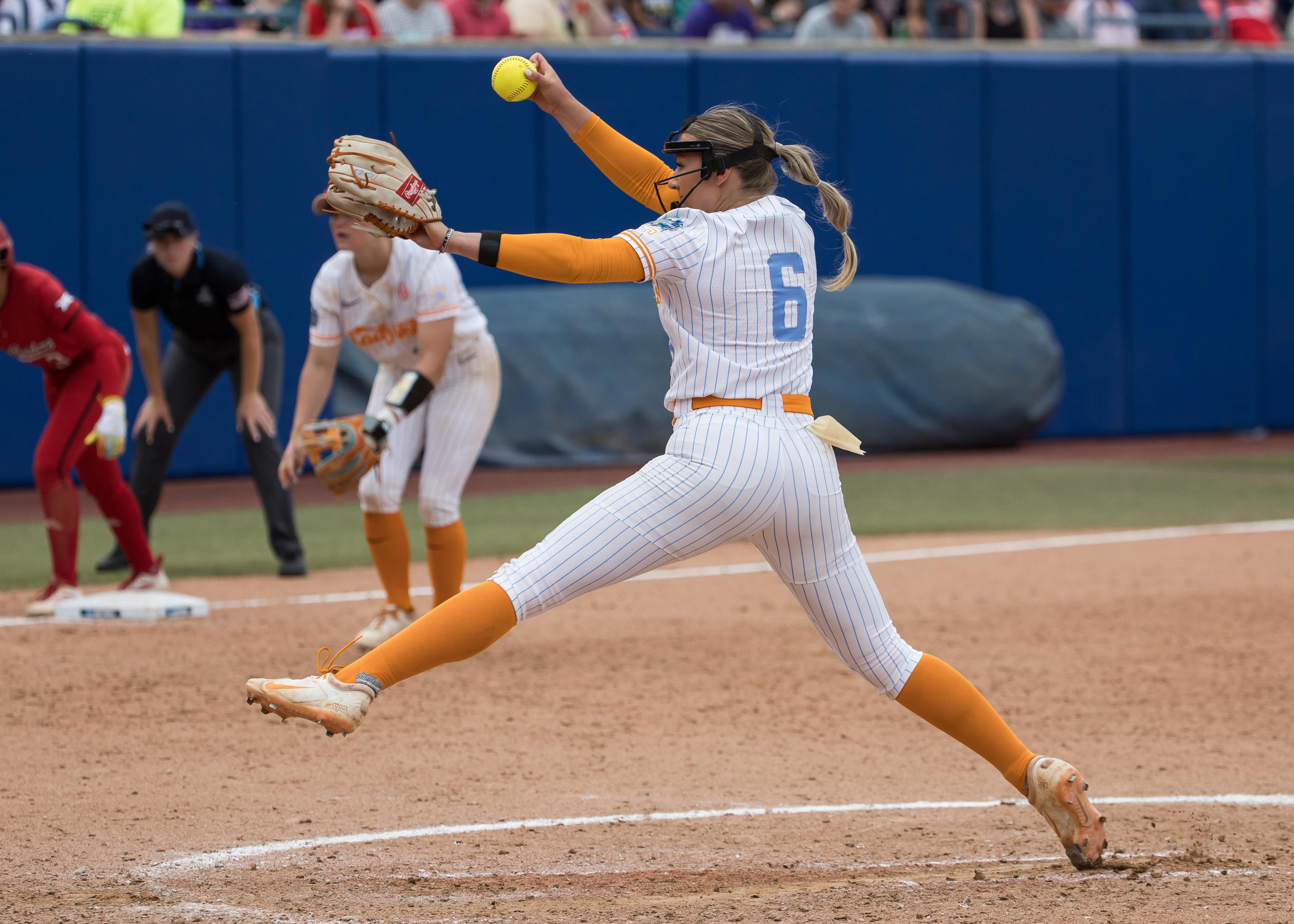 How Texas is preparing for rematch vs Tennessee softball pitchers in ...
