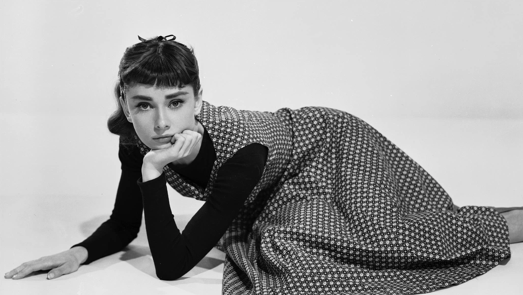 16 icons and trends that defined 1950s glamour