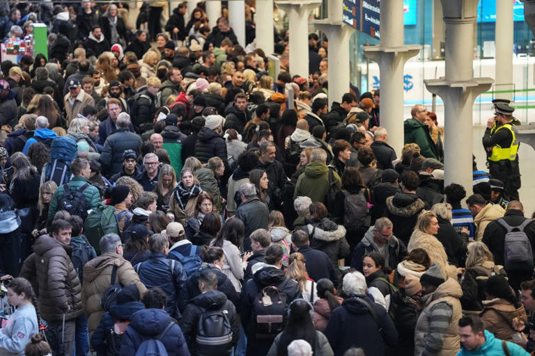 Labour 'stopped train companies from buying cheap fuel in advance of ...