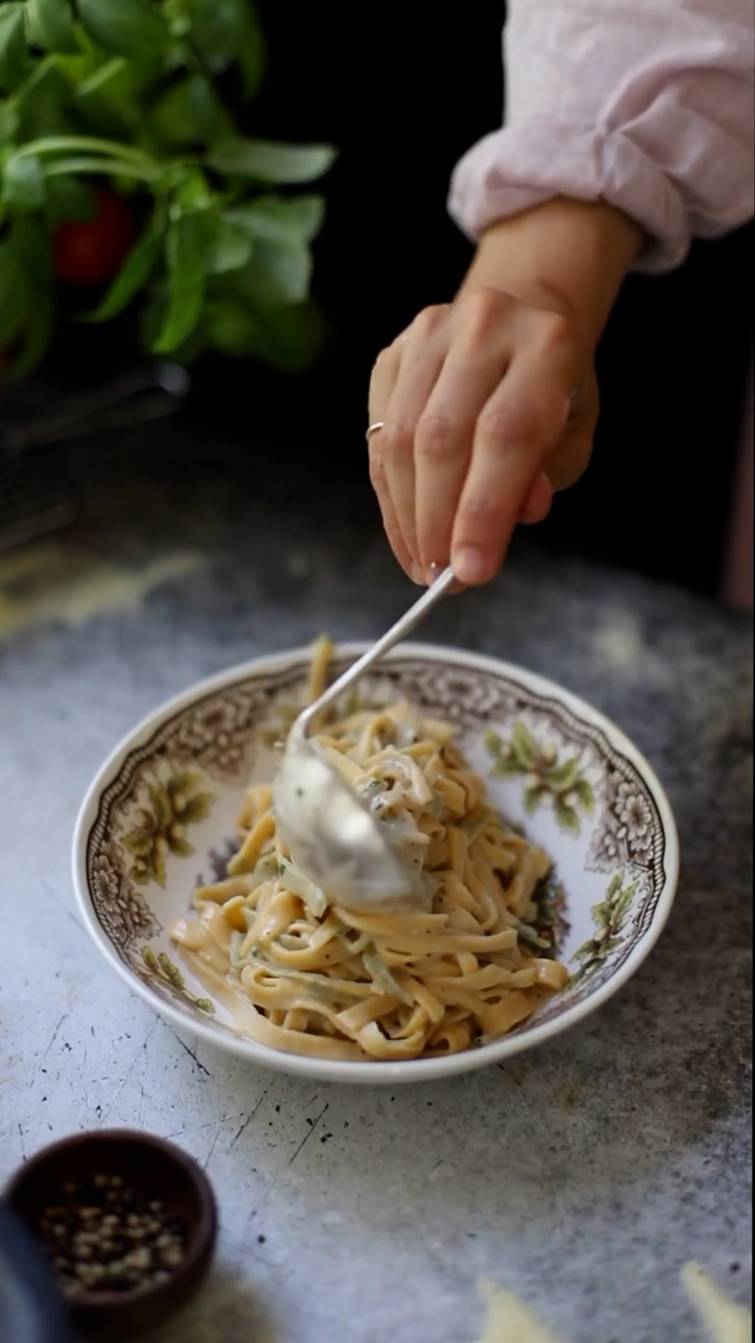 Simple Roman pasta with cheese and cracked pepper
