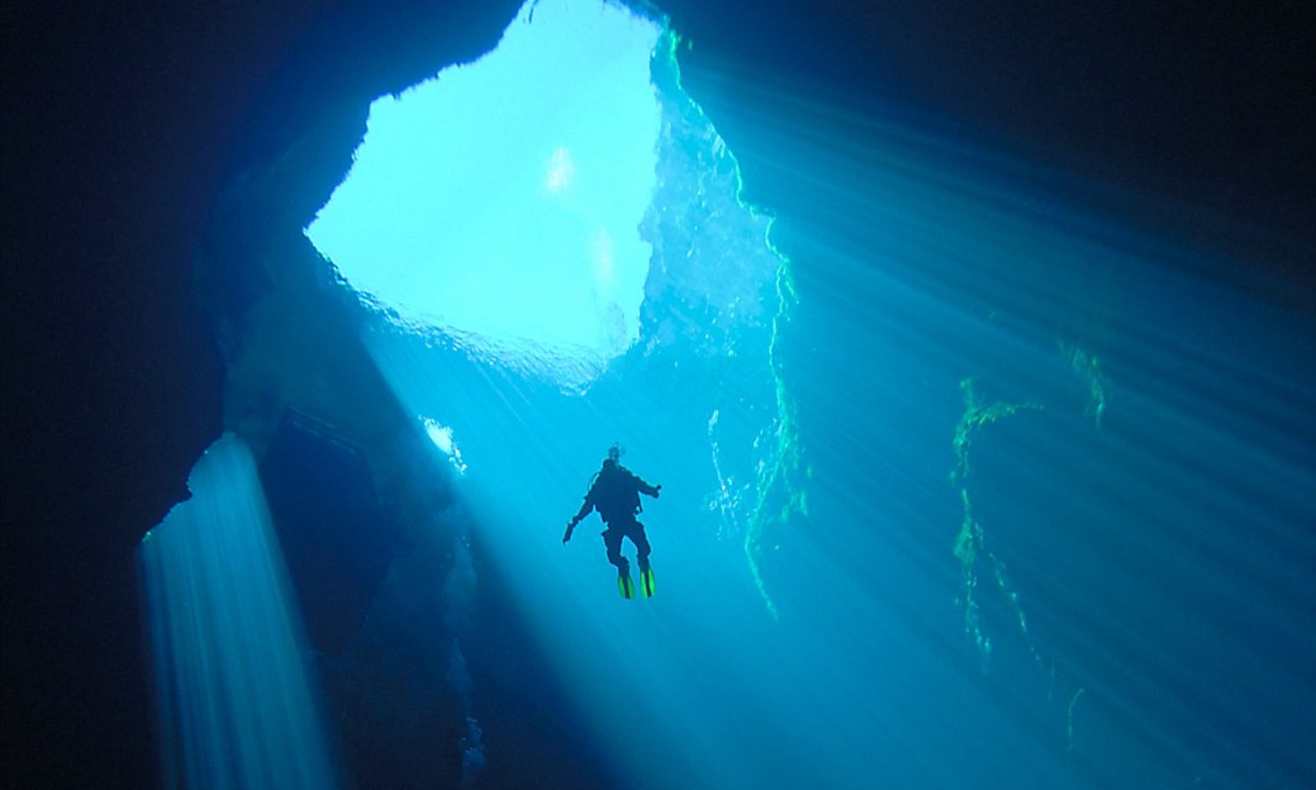 The world's most dangerous underwater caves and swimming spots