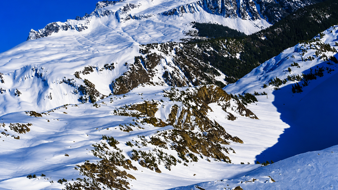 The frozen mountain range that looks impossible to cross