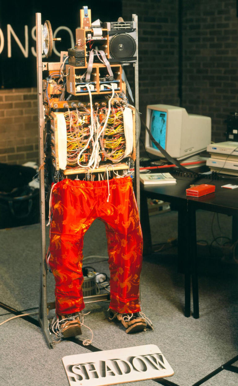 This DIY bipedal robot used pneumatic air-muscles instead of motors
