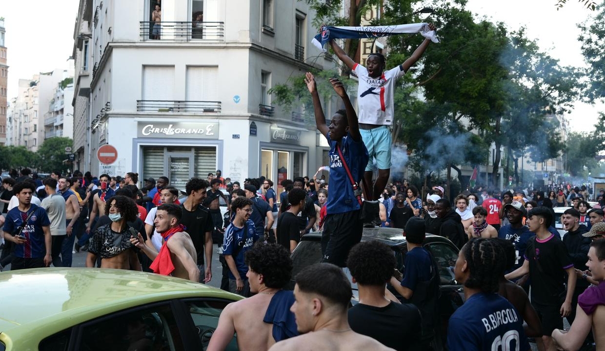 Hundreds arrested after PSG Champions League celebrations turn violent ...