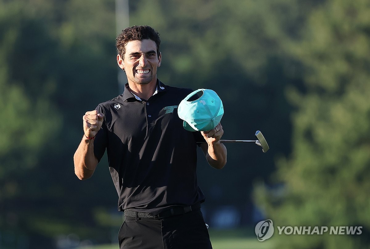 (2nd LD) Joaquin Niemann wins LIV Golf Korea in playoff