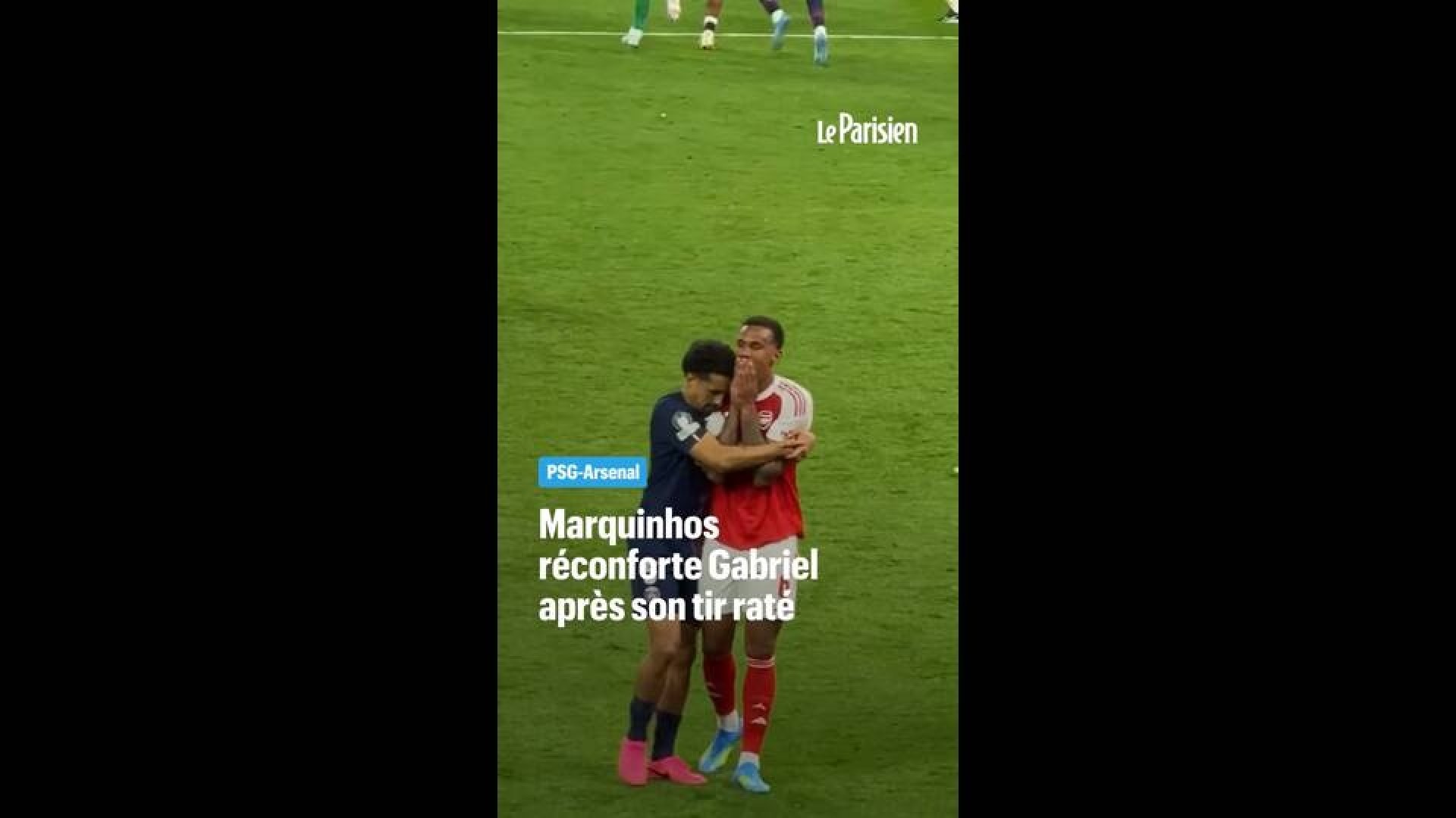 PSG-Arsenal : Marquinhos réconforte Gabriel après son tir au but raté