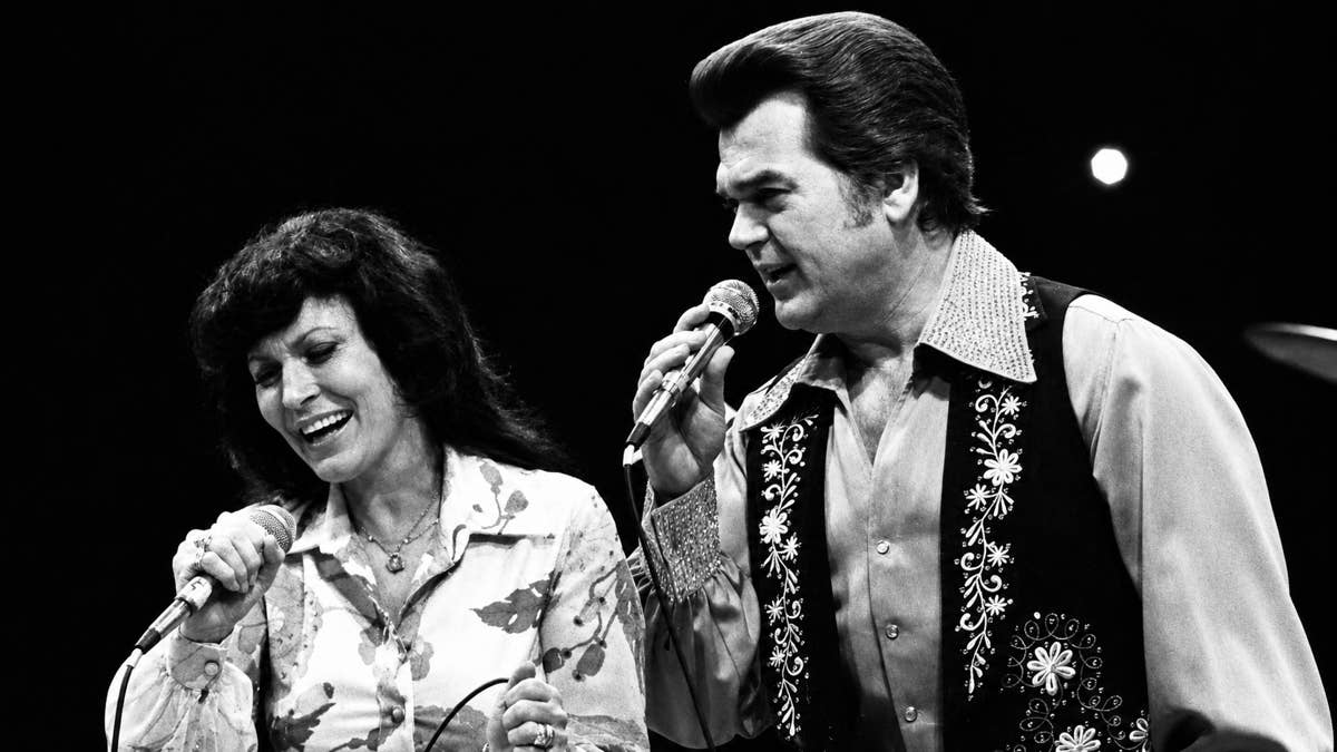 56 years ago, Conway Twitty's 'Hello Darlin'' topped country charts for ...