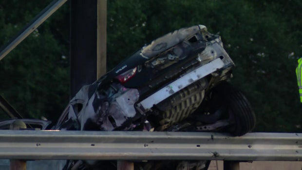 2 killed in early morning fiery crash in Hurst, police say