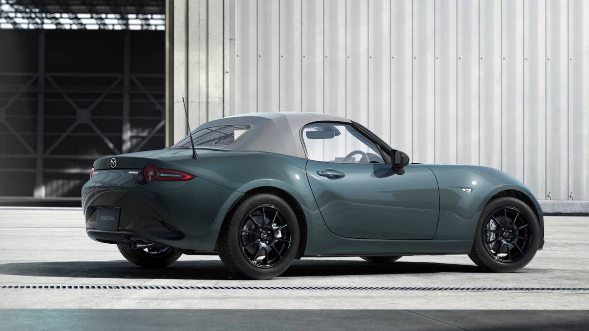 Mazda MX-5 Miata finally gets the green paint fans wanted