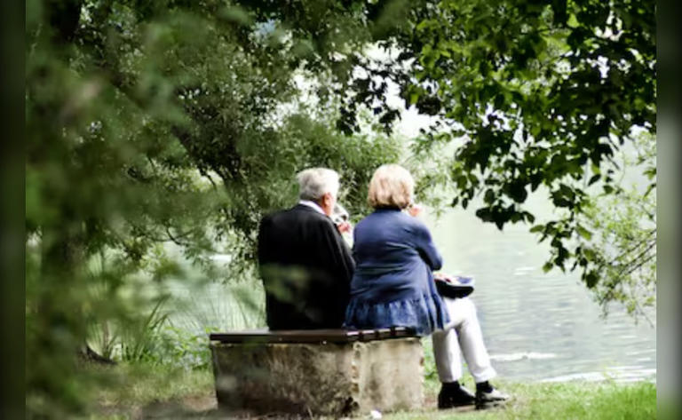 How Some Retired Couples Receive $124,344 a Year From Social Security ...