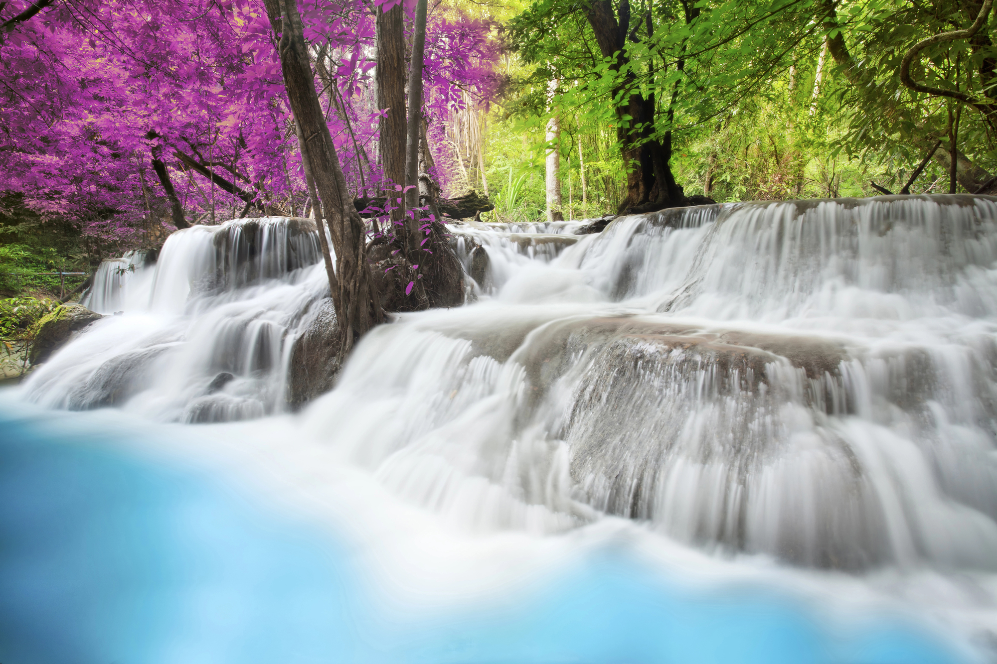 15 towns built around a single waterfall