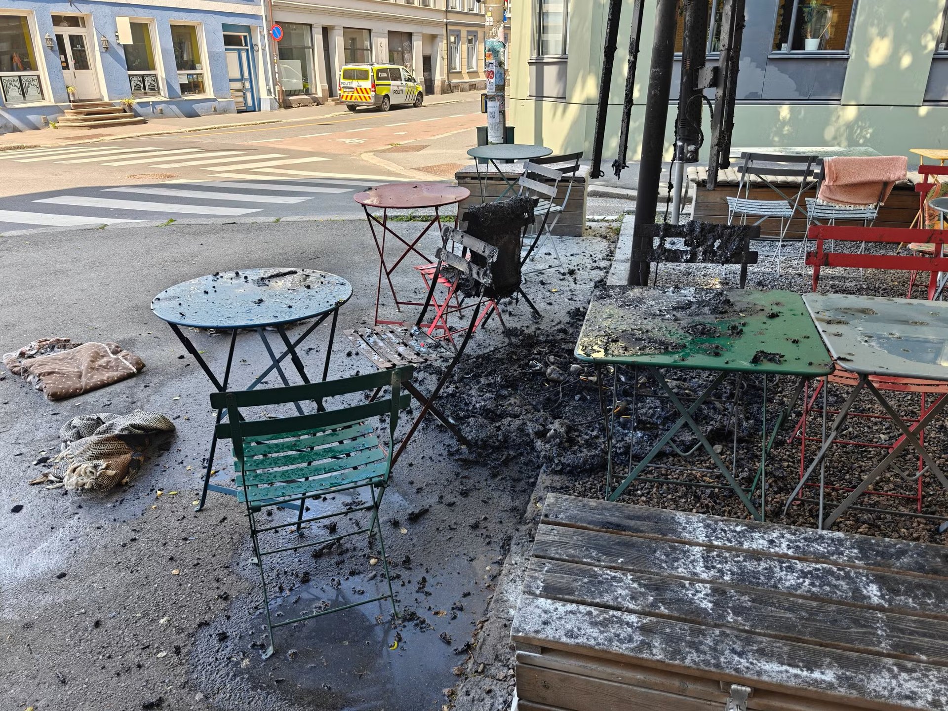 Brann på uteservering i Oslo: – Fikk mye telefoner