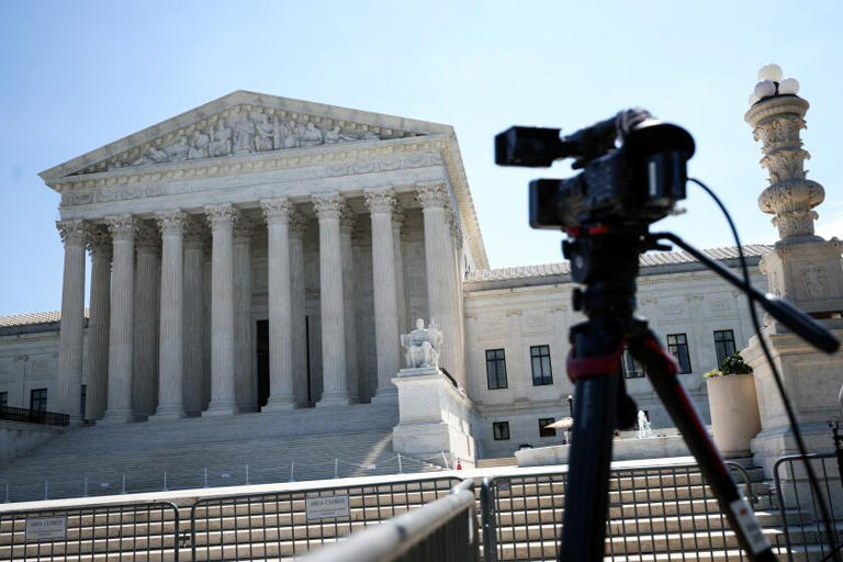 Here are the big cases the Supreme Court will decide in June
