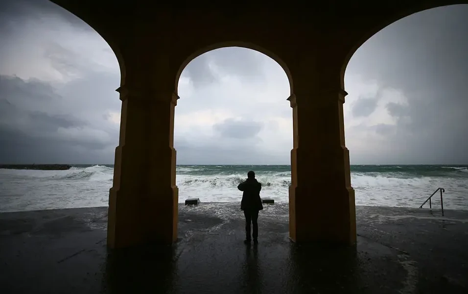 Rare WA storm brings destructive winds, flooding and blackouts