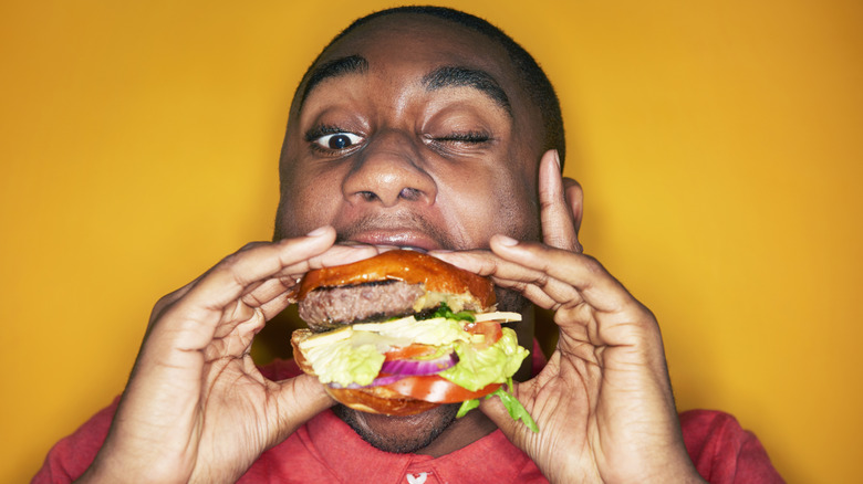 10 burger red flags to watch out for in restaurants