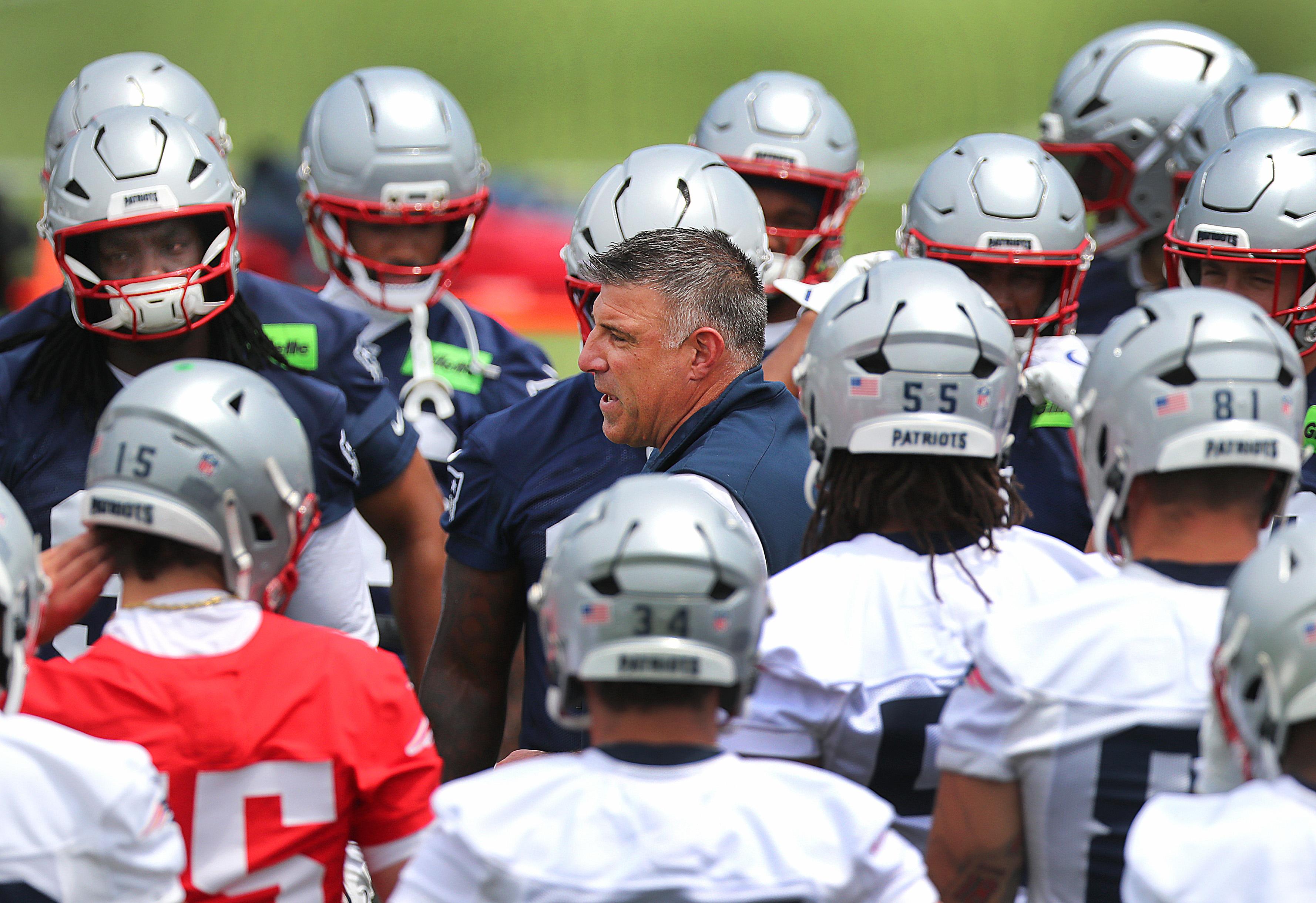 Sunday Patriots notes: 'Identity soldiers' setting tone at OTAs
