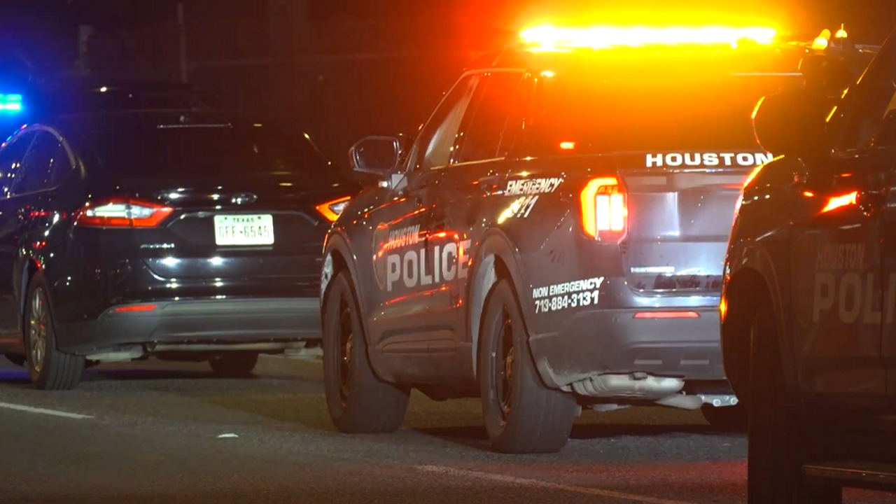 Houston homicide detectives investigating suspicious death near ...