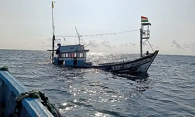 Honnavar: Fishing boat accidentally sinks