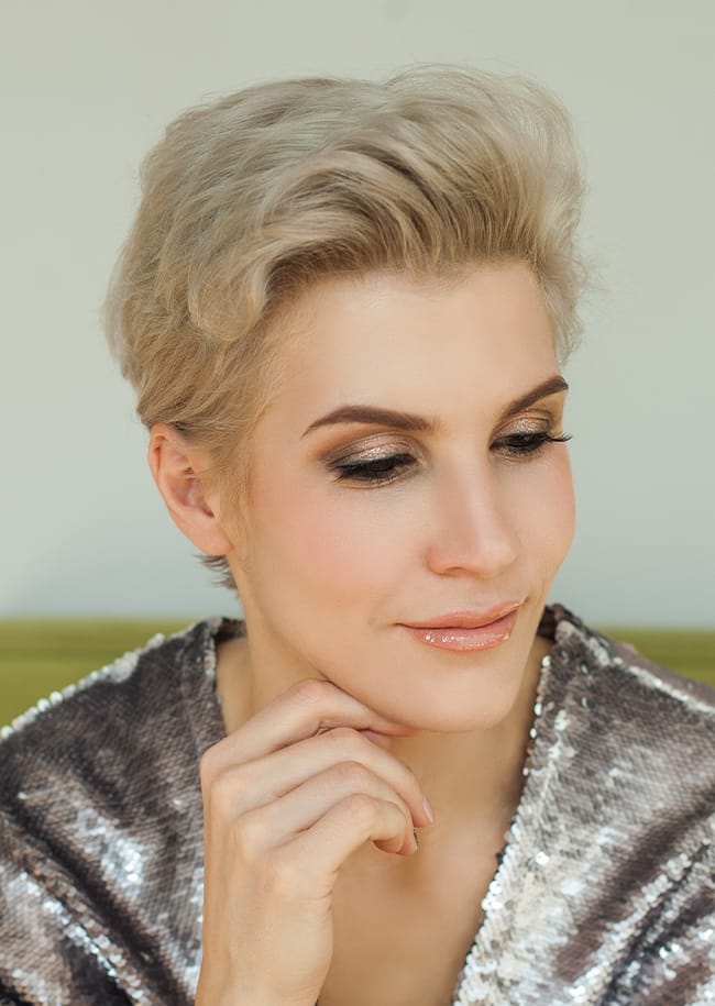 9 genius hairstyles hairdressers recommend for flat, lifeless hair