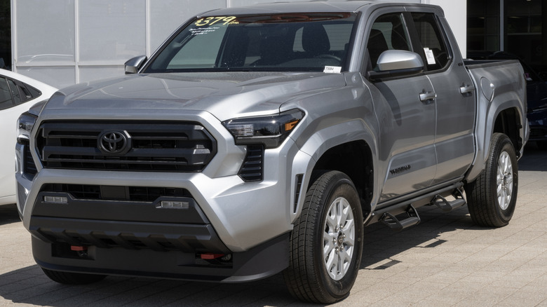 What OEM tires does the Toyota Tacoma typically come with?
