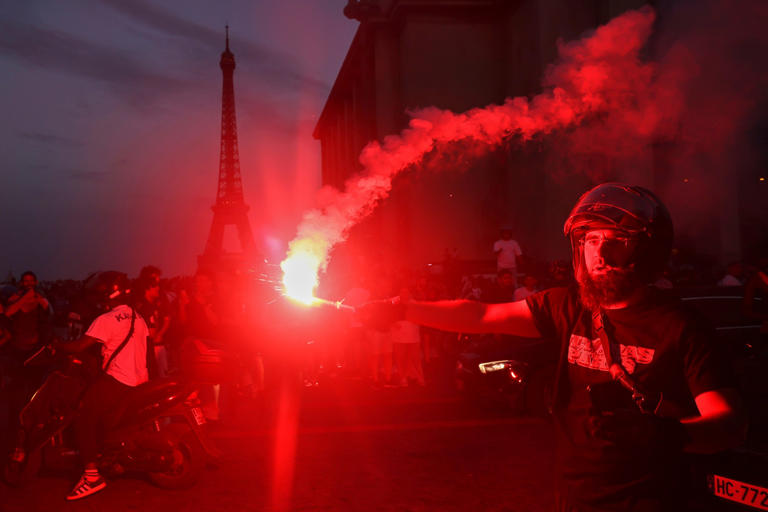 Paris soccer victory leads to street clashes, hundreds of arrests
