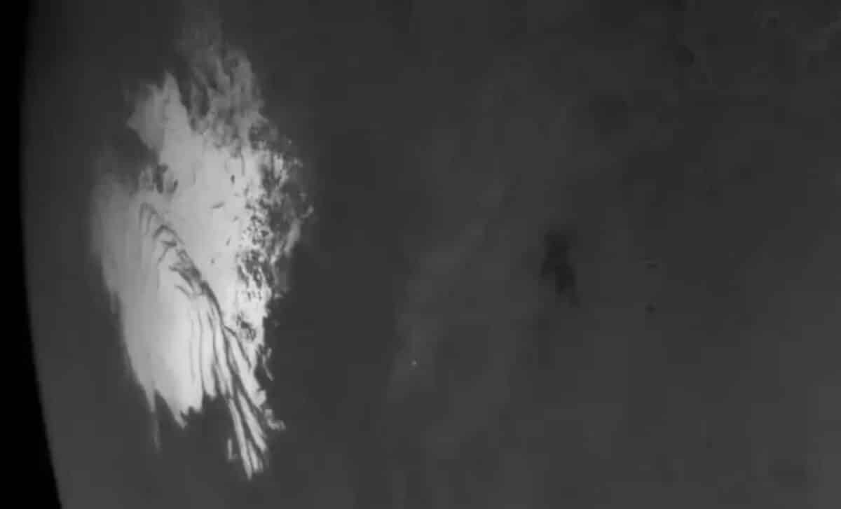 NASA’s Psyche probe just flew 2,864 miles above Mars and revealed ...