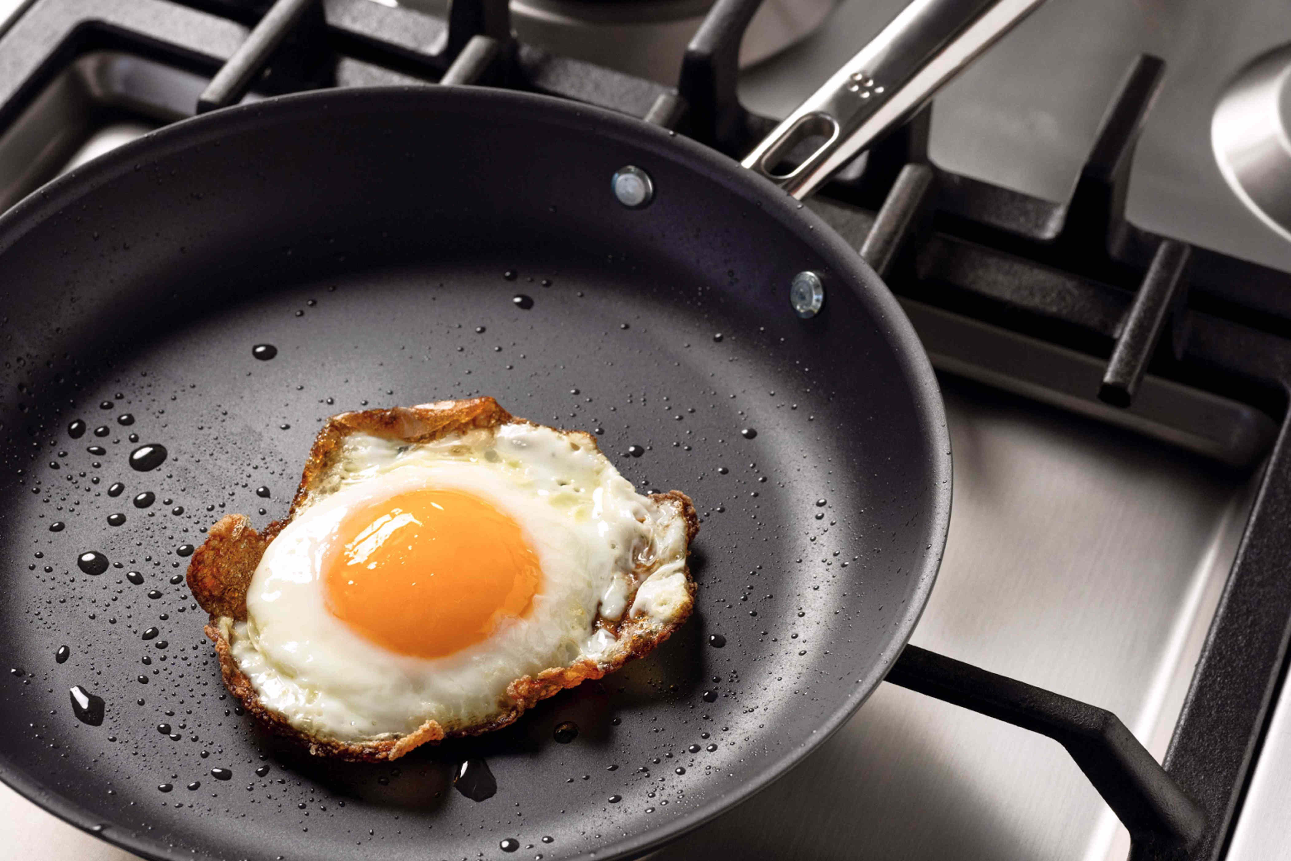 Misen’s non-toxic and nonstick pan solved my biggest issue with cooking ...