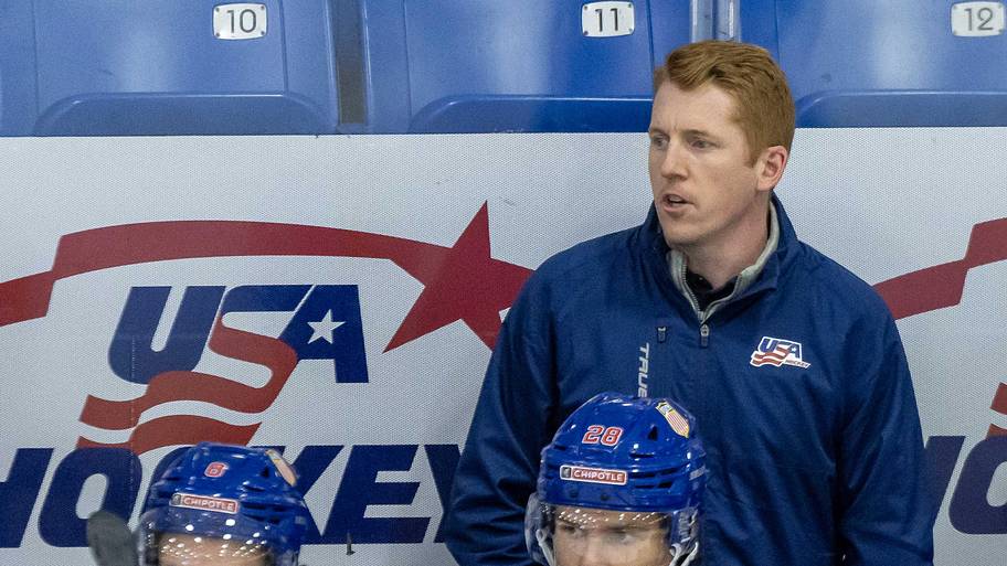 Maple Leafs reportedly closing in on naming David Carle as head coach