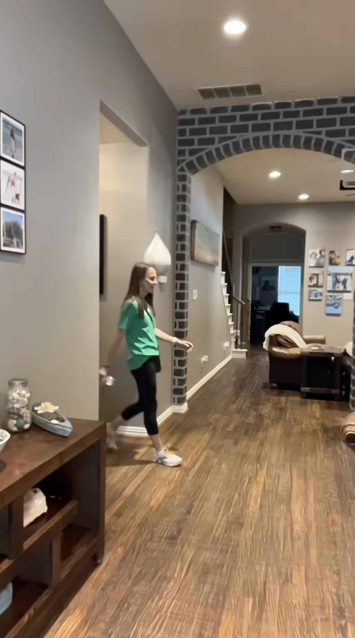 Her head was built for balloon chaos