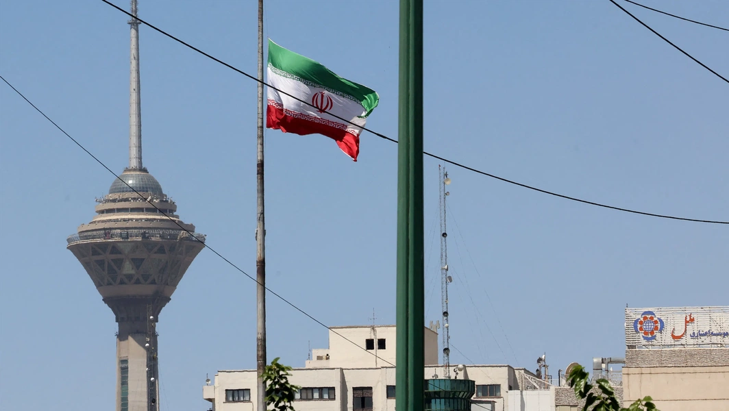 Iran asserts full control over Hormuz as US keeps strike option