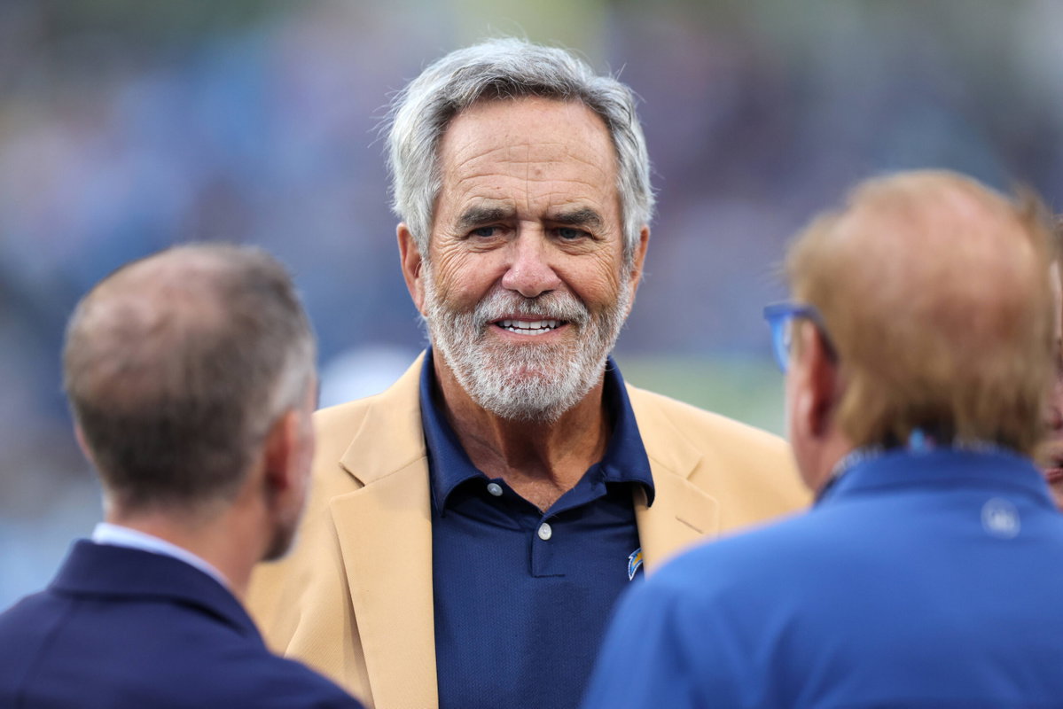 CBS Sports Rank Top 25 Greatest QBs of All Time
