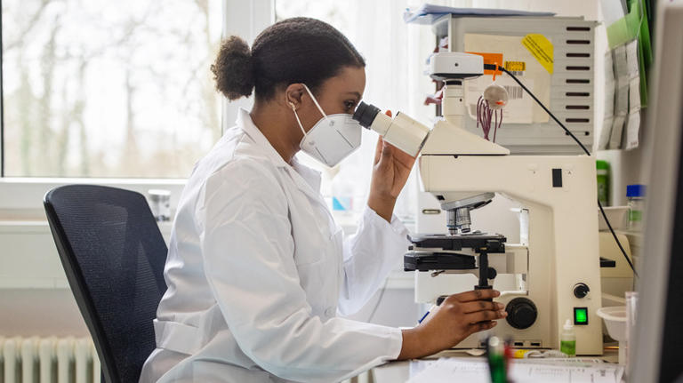 Your risk of Alzheimer's disease if you're under 50 (and why young ...