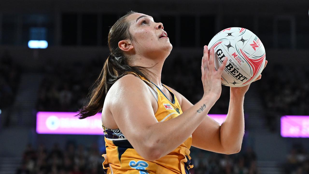 Shooter's sparkling form earns Diamonds netball recall
